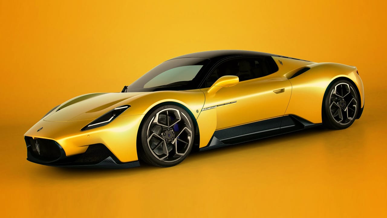 Is the Maserati MC20 better with a bit of colour? | Top Gear