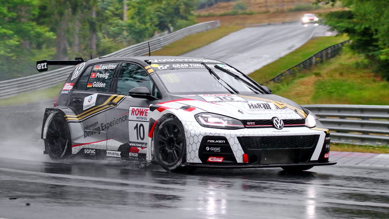 Meet the German footballer running his own 'Ring racing team | Top Gear