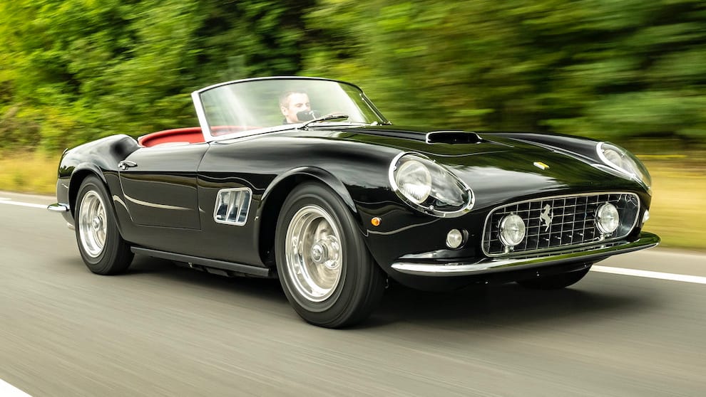 Why yes, this is a brand-new 1961 SWB California Spyder | Top Gear