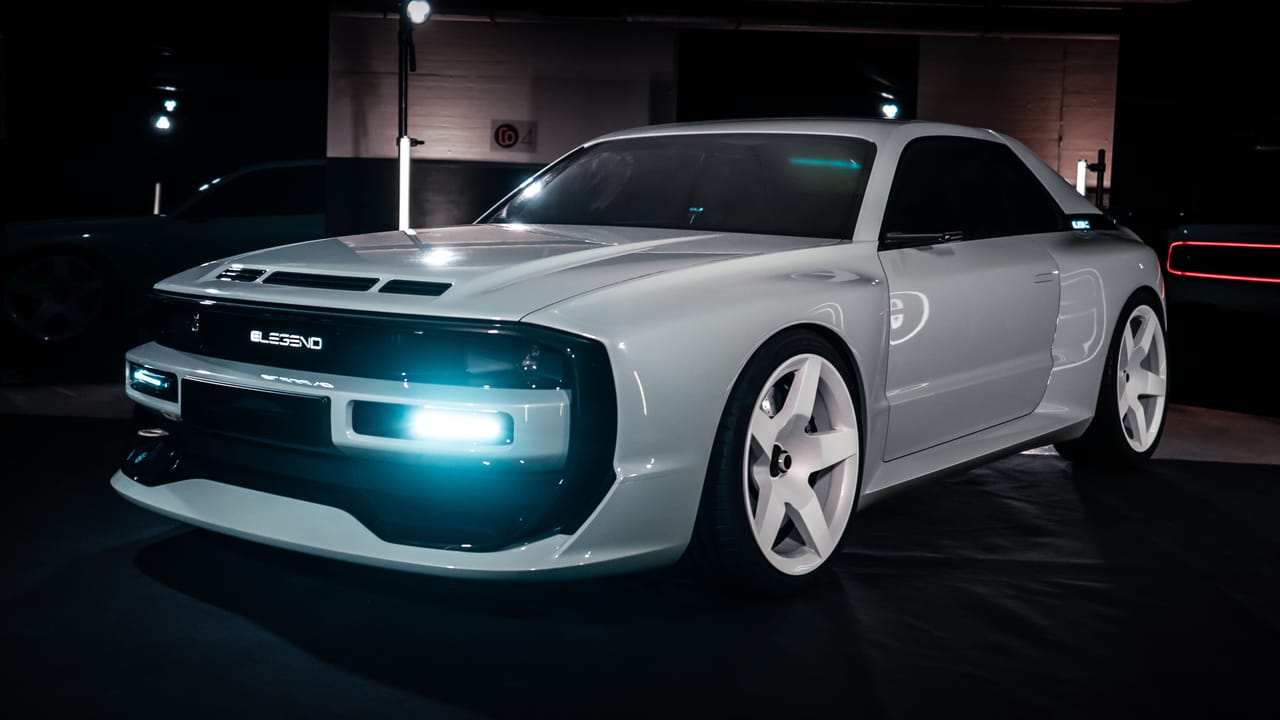 VIDEO: The E-Legend EL1 is alive! | Top Gear