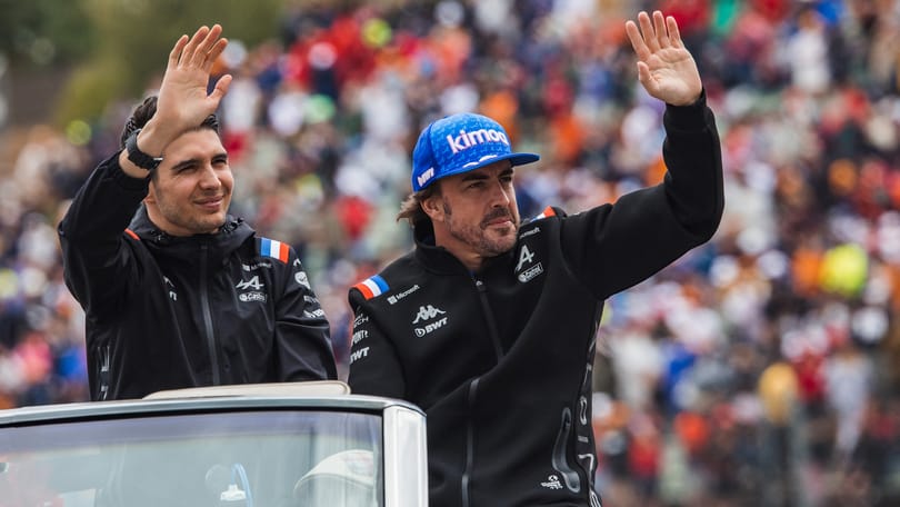 This £15k Nissan 300ZX turbo has an amazing digital dash | Top Gear