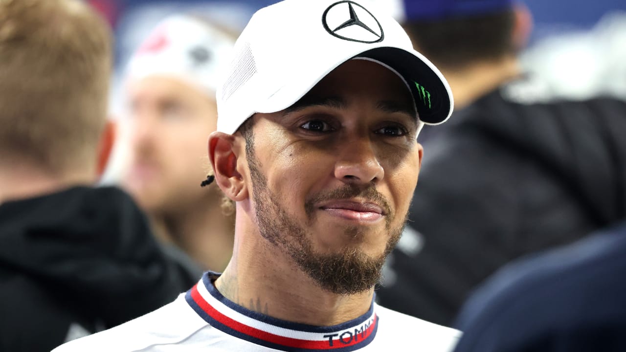 Hamilton confirms he'll race after 2023: “You are stuck with me for ...