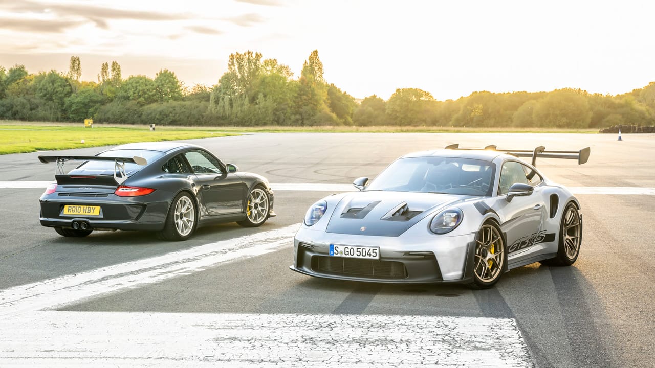 Progress report: 2022 Porsche GT3 RS vs 2010 Porsche GT3 RS | Top Gear