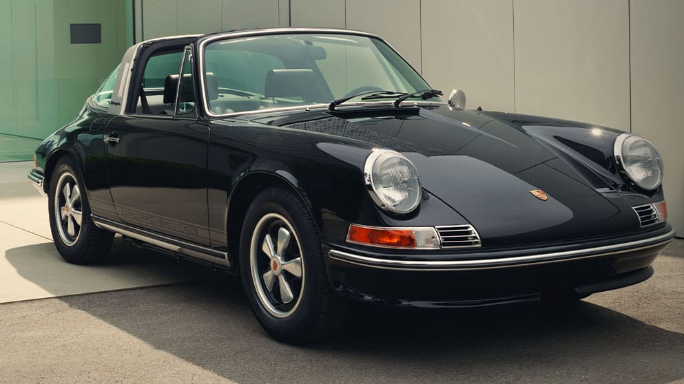 Gorgeous old Porsche 911 Targa sells for $1.1m | Top Gear