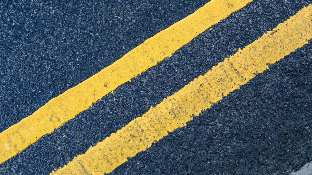 London traffic wardens to use VAR on double yellows | Top Gear