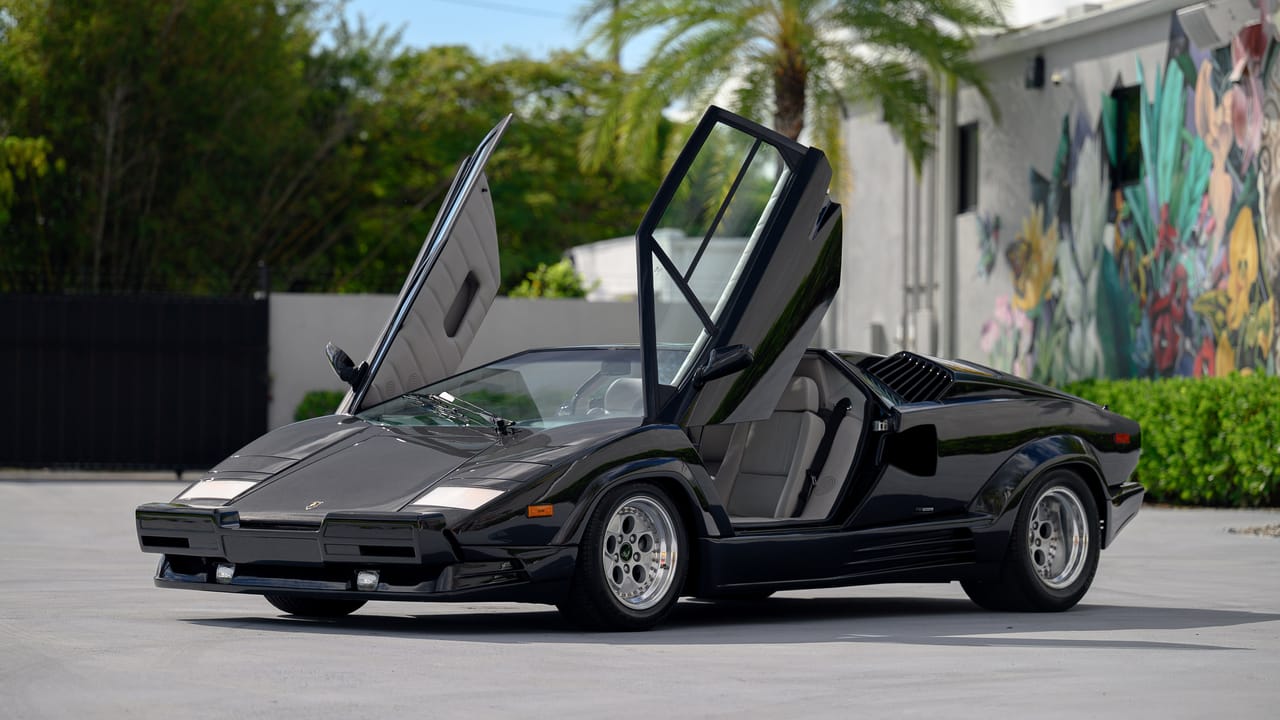 This is basically a brand-new original Lamborghini Countach | Top Gear