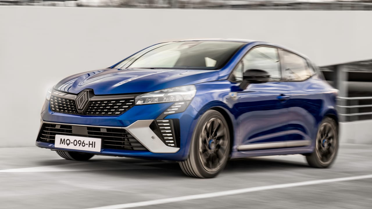 The new Renault Clio is now a 145bhp hybrid supermini | Top Gear