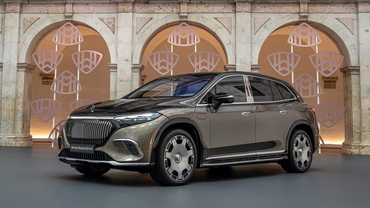 Mercedes reveals its first electric Maybach, and it’s based on the EQS ...
