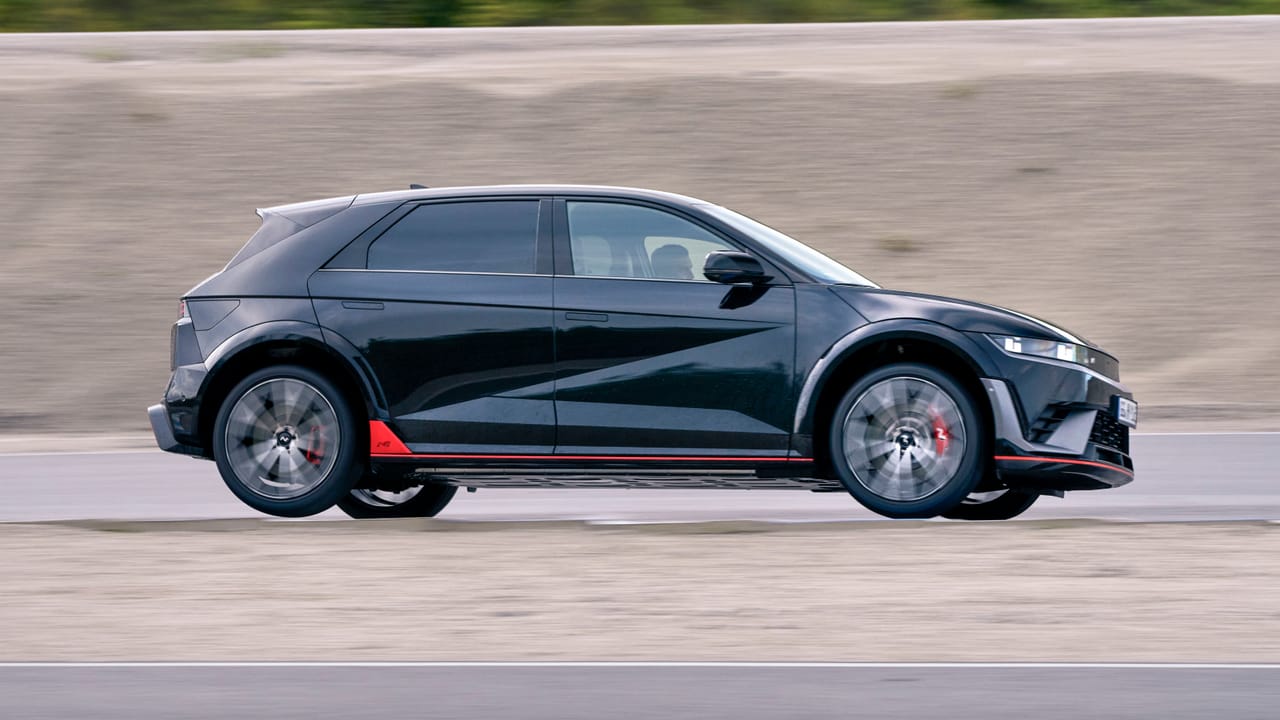 Opinion: the Hyundai Ioniq 5 N’s fake gear shifts are… actually quite ...