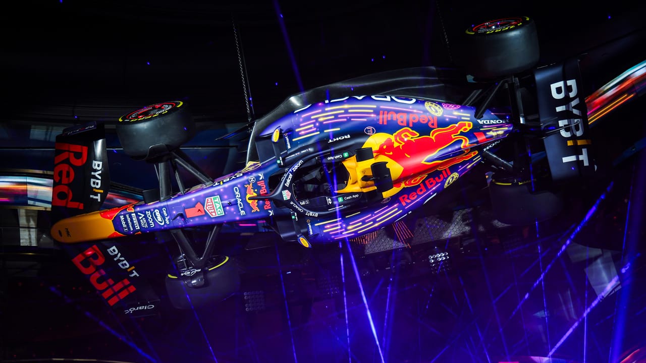 This is Red Bull’s Vegas livery, and oh my what an entrance | Top Gear