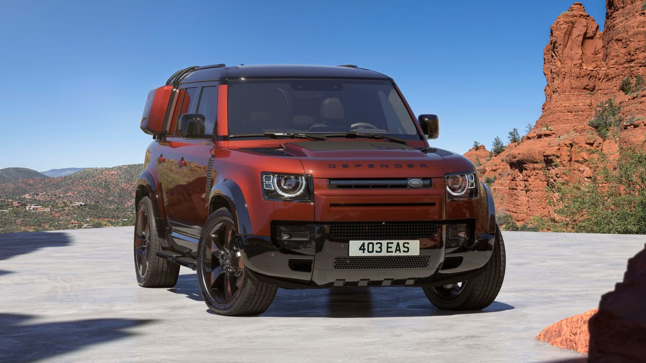 Land Rover has given the Defender more luxury and fancier chairs | Top Gear