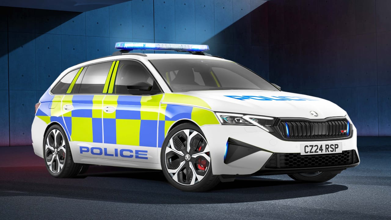 The 262bhp Mk4 Skoda Octavia vRS is now a police car | Top Gear