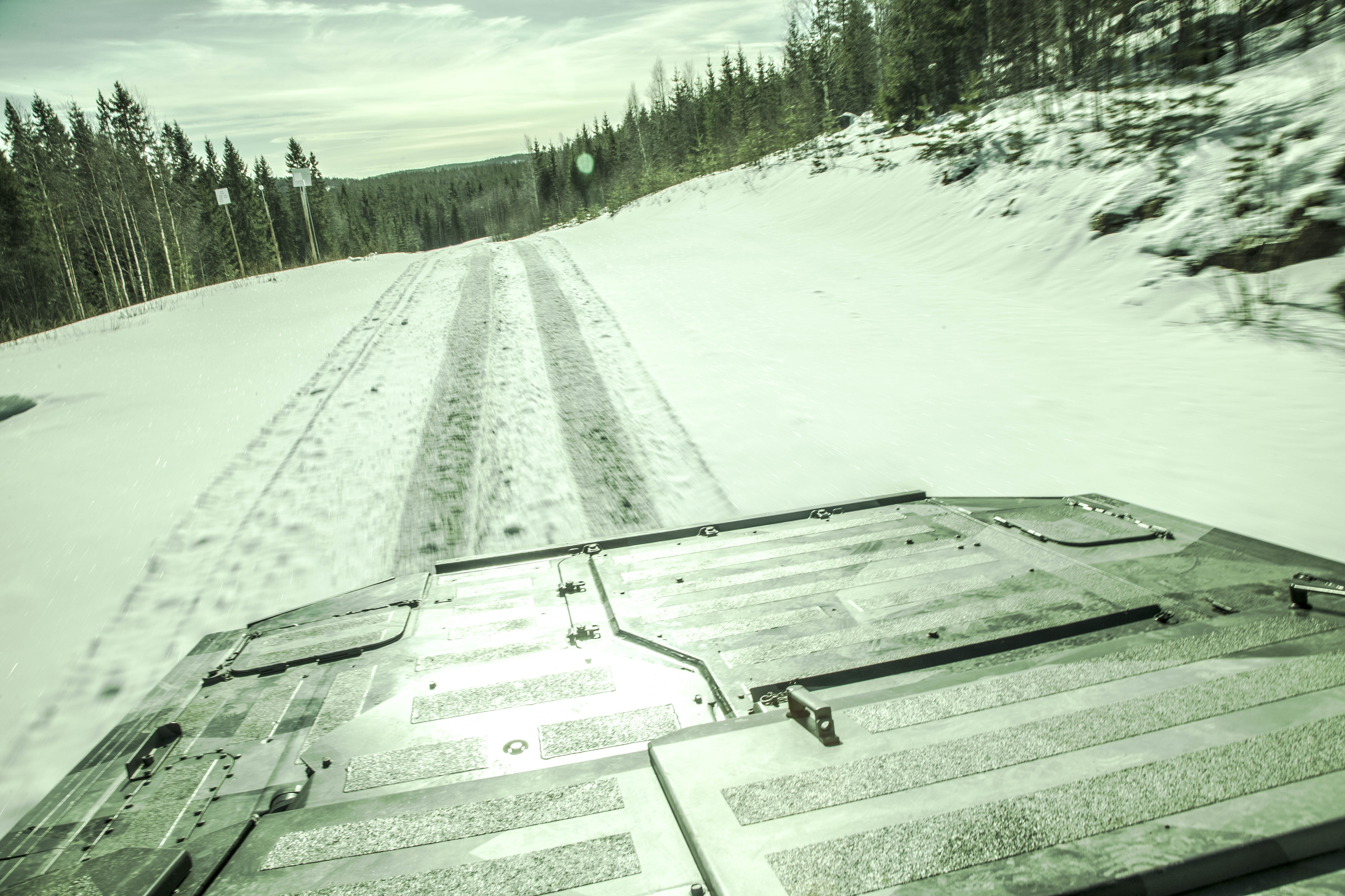 Top Gear drives the world's fastest tank | Top Gear