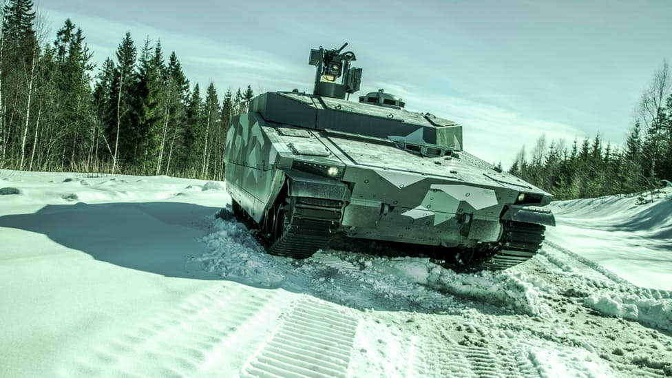 Top Gear drives the world's fastest tank | Top Gear