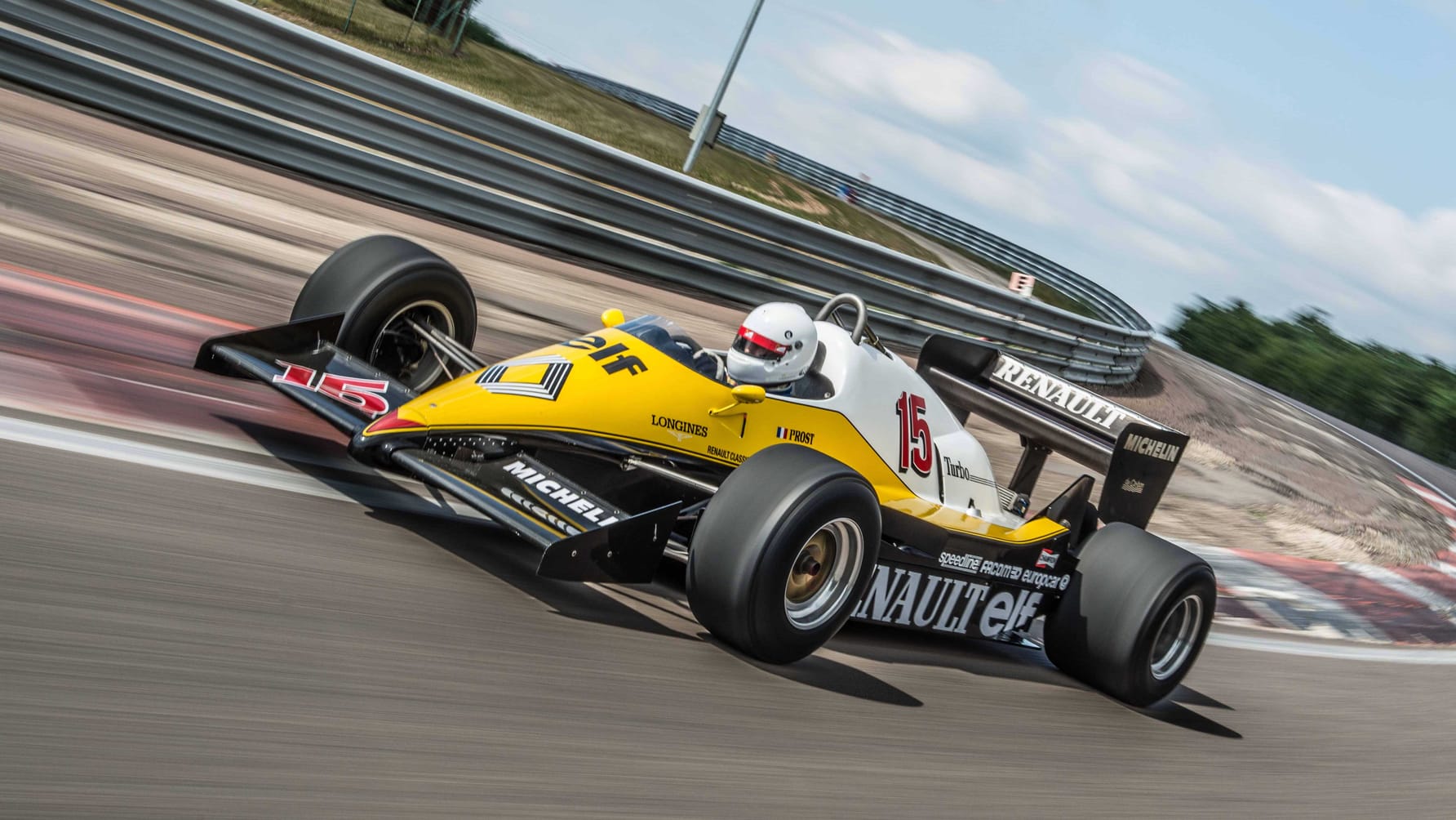 Get ready for the return of the Renault F1 team | Top Gear