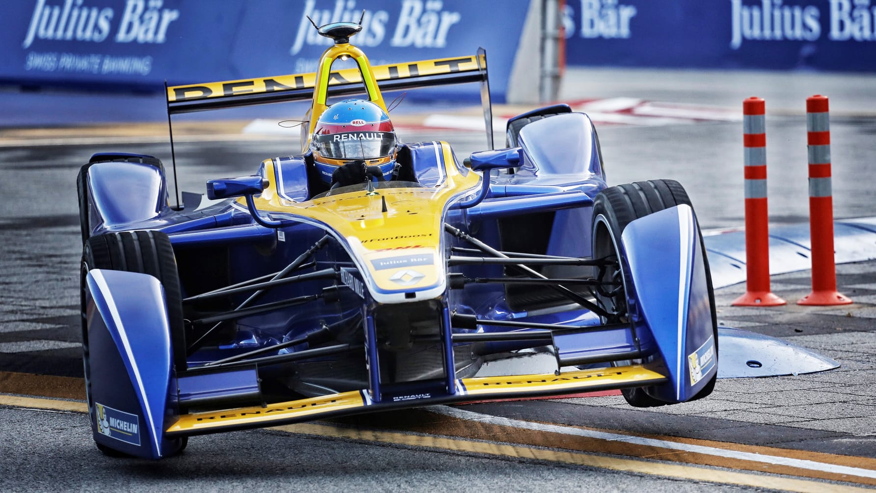 Rise of the machines: robots to race in Formula E next year | Top Gear