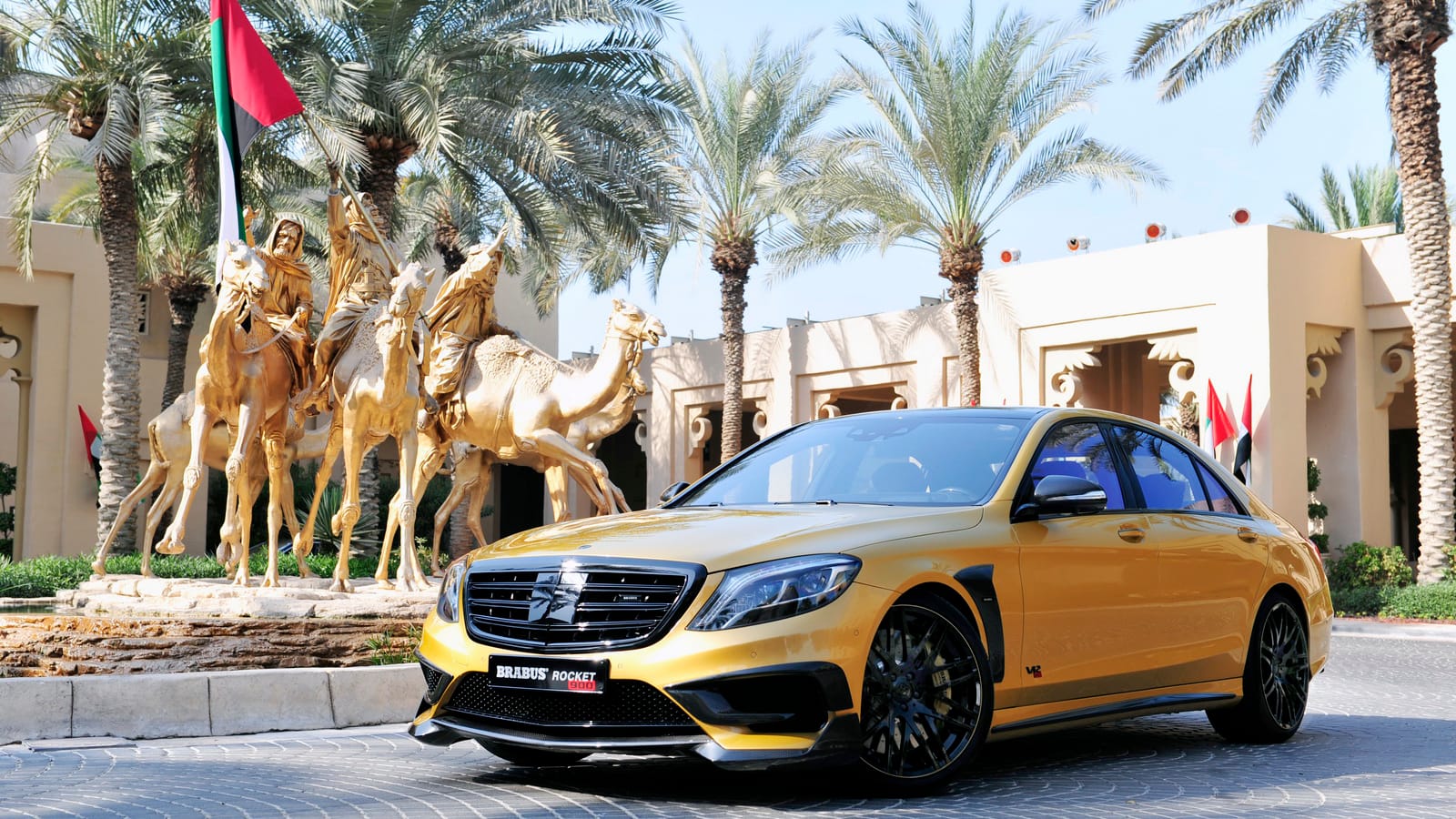 Tuner Brabus has built an 887bhp, golden Mercedes S-Class | Top Gear