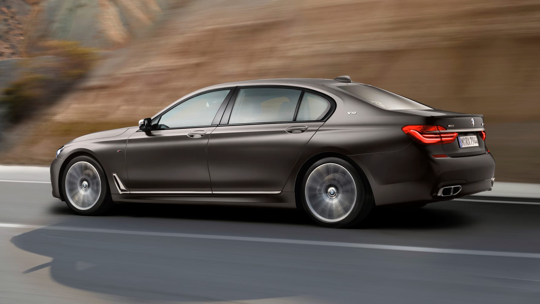 This is BMW's new 600bhp M760Li XDrive | Top Gear