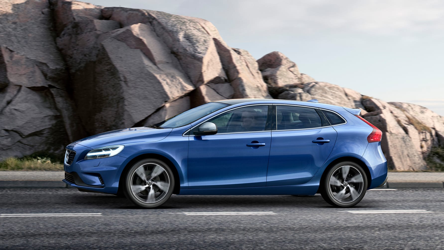 The Volvo V40, now with added Thor | Top Gear