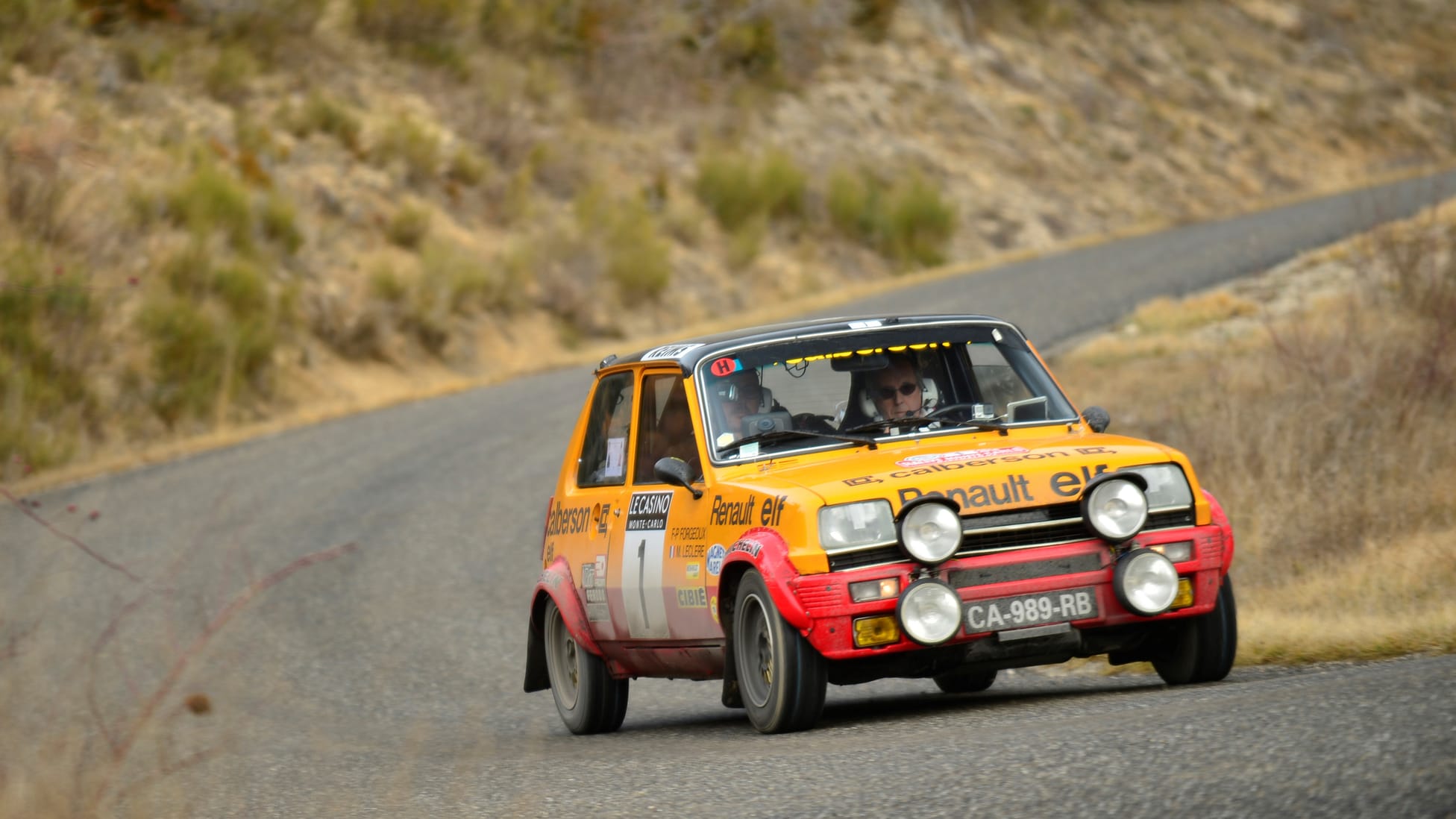 Check out these retro-rallying Renaults | Top Gear
