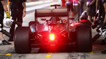 Listen to Lewis Hamilton’s 2016 F1 car | Top Gear