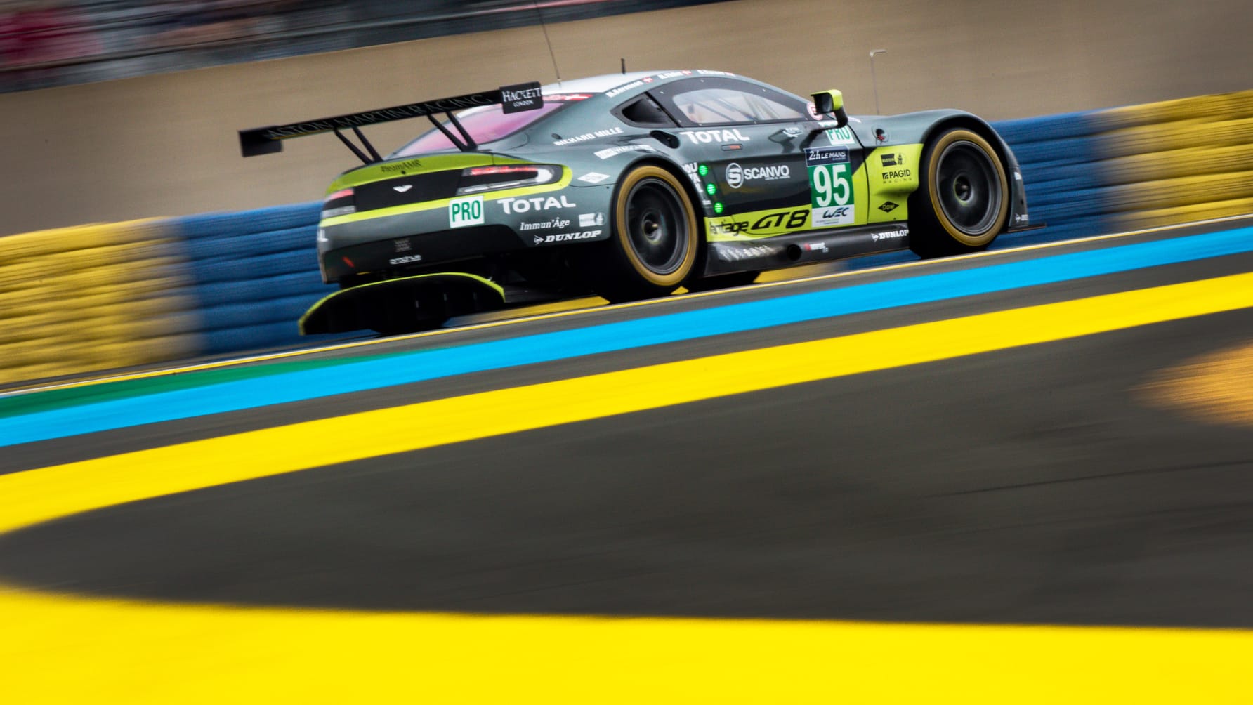 Sandbagging, snoozing and peeing: what really happens at Le Mans? | Top ...