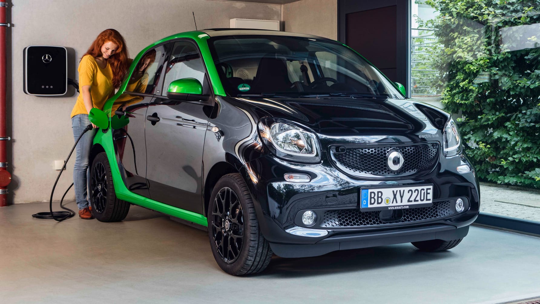 Smart unveils very green, fully electric range | Top Gear
