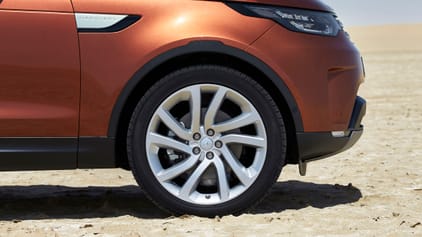 Revealed: the all-new Land Rover Discovery | Top Gear