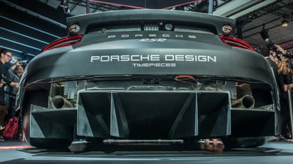 This RSR is a mid-engined Porsche 911 | Top Gear