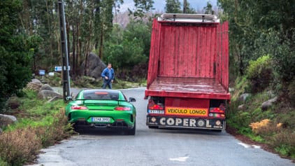 Wallpapers: Mercedes’ very angry AMG GT R | Top Gear