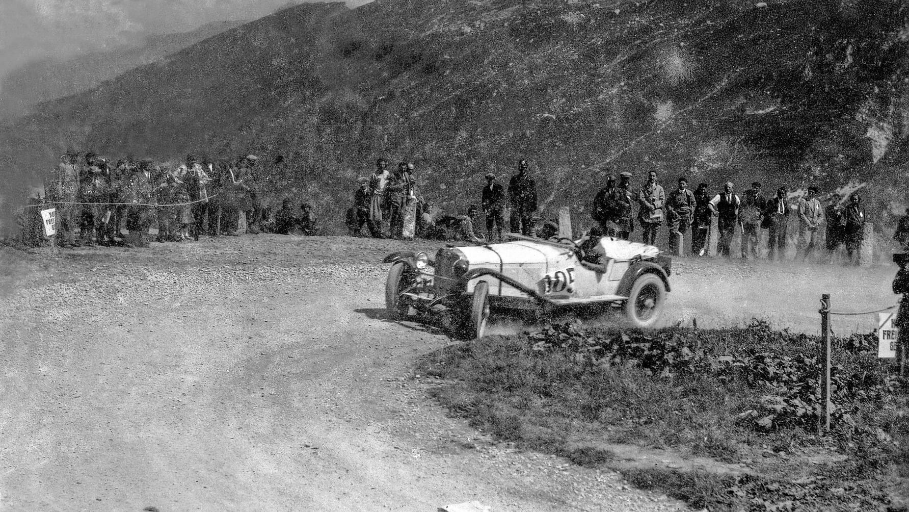 This Mercedes Model S won the Nürburgring's first race | Top Gear