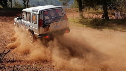 M3-powered Land Rover Discovery rally car | Top Gear