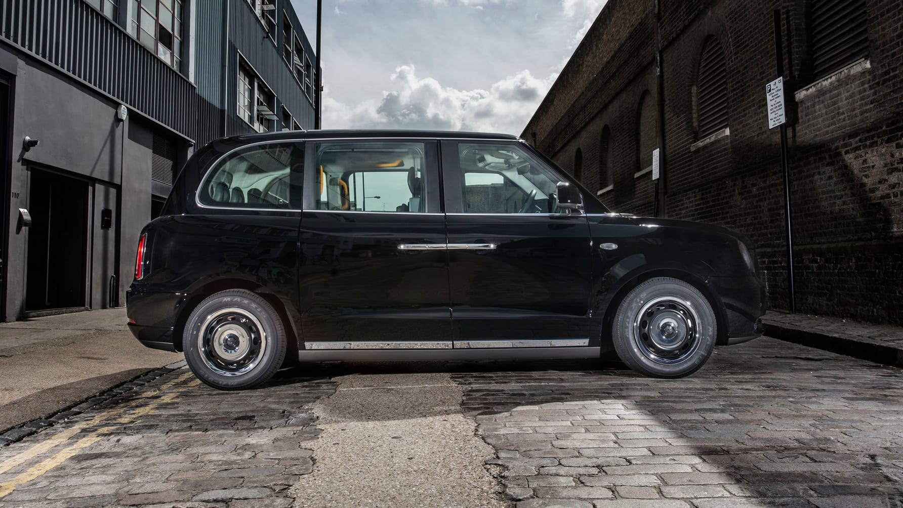 This is the new, electric London taxi | Top Gear