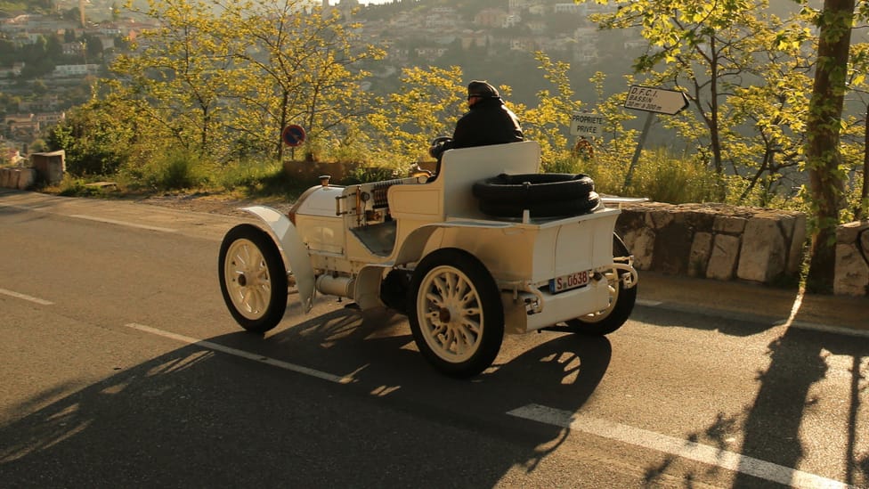 Photo of the day: Mercedes SL meets fighter jet | Top Gear