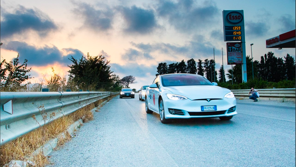 This Tesla Model S drove more than 1000km on a single charge | Top Gear
