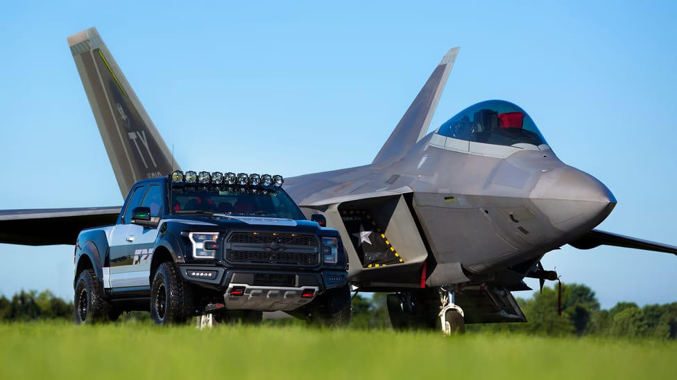 This is a $300,000, 545bhp Ford F-150 Raptor | Top Gear