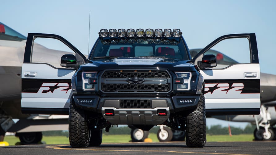 This is a $300,000, 545bhp Ford F-150 Raptor | Top Gear