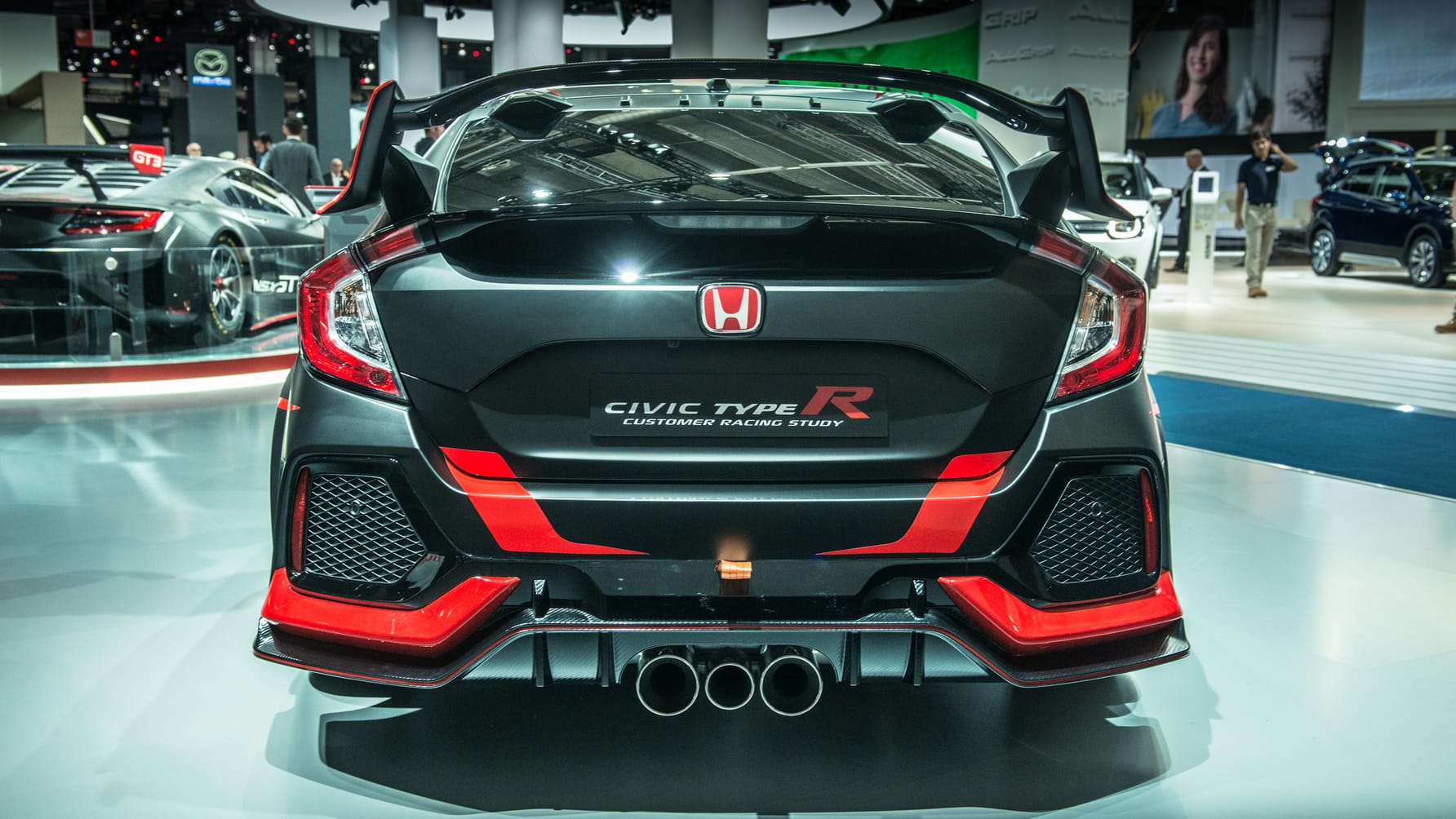 It's a Honda Civic Type R customer racing car | Top Gear