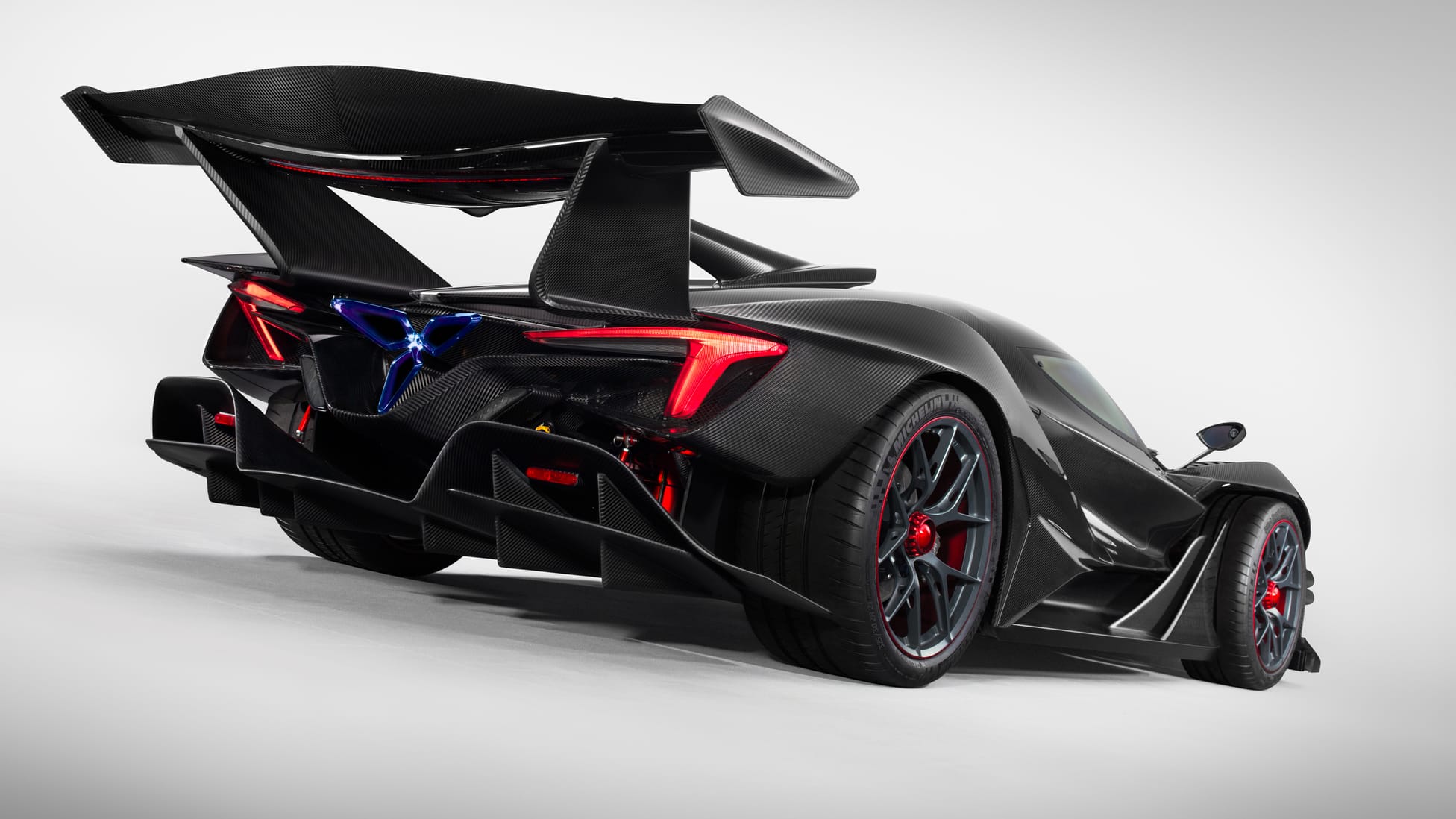 The Apollo Intensa Emozione is a lunatic 769bhp V12 track toy | Top Gear