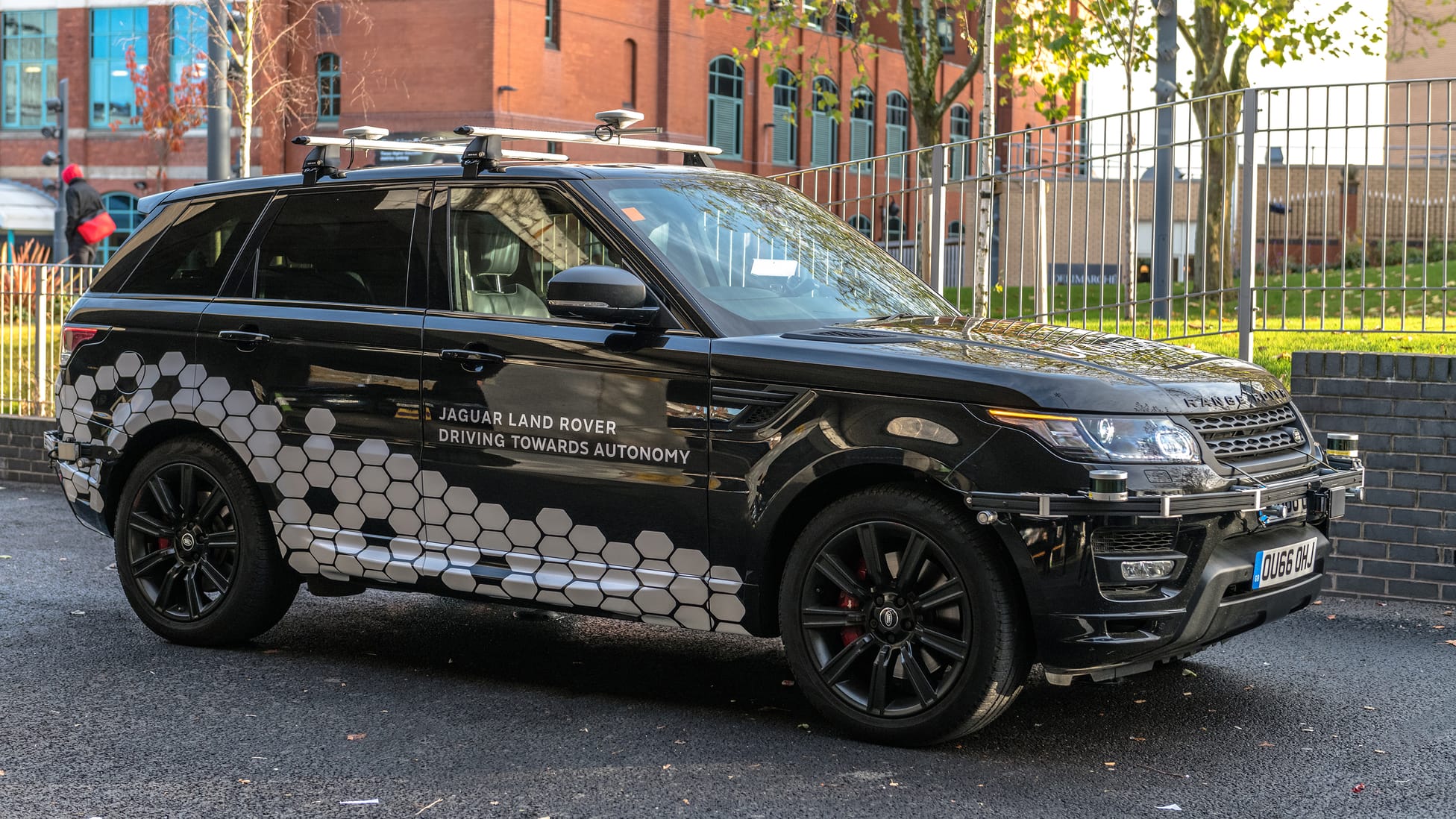 Jaguar Land Rover is testing its first self-driving cars | Top Gear