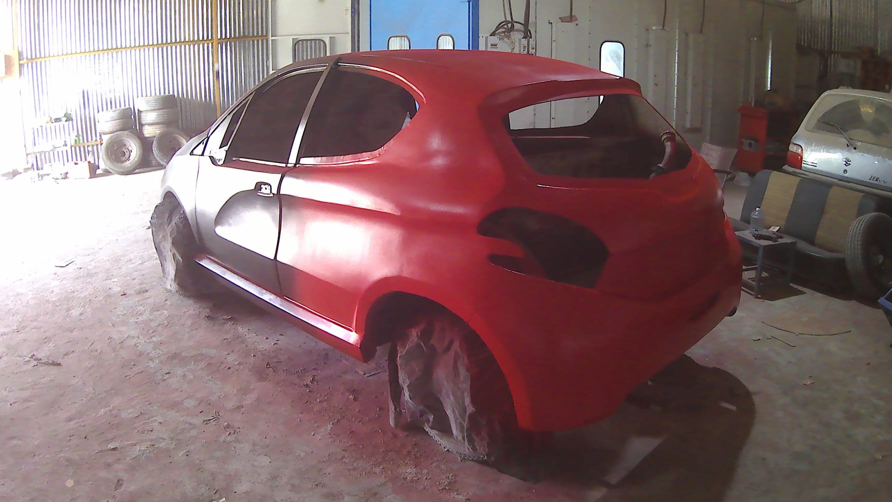 Recreating one of the world's greatest car ads: update 4 | Top Gear