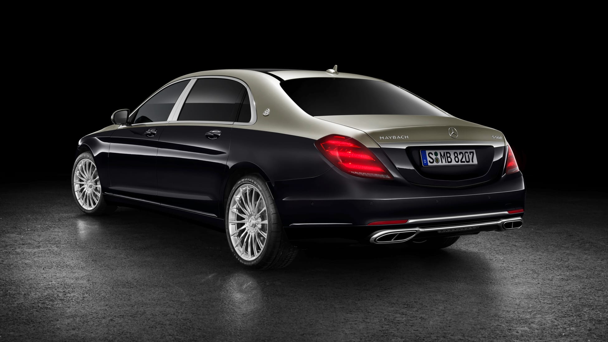 Uh-oh: Maybach has found the two-tone paint again | Top Gear