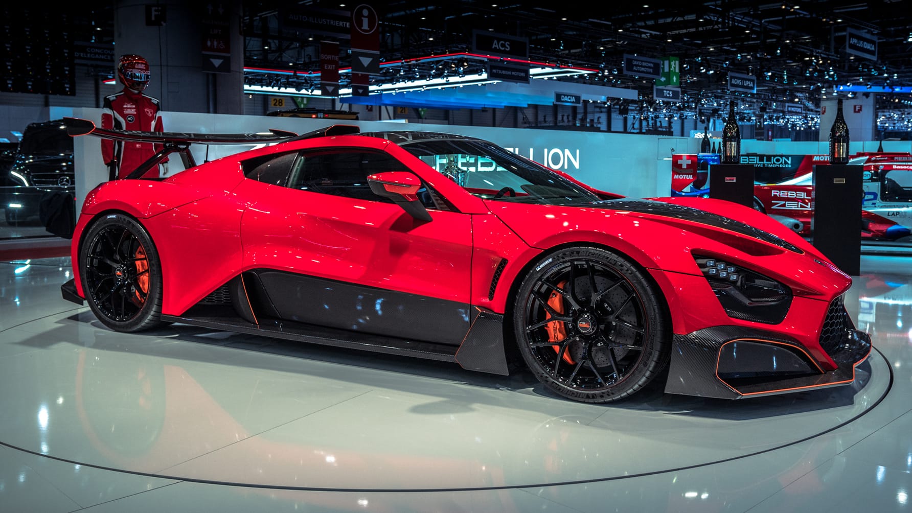 The new Zenvo TSR-S has a very trick rear wing | Top Gear