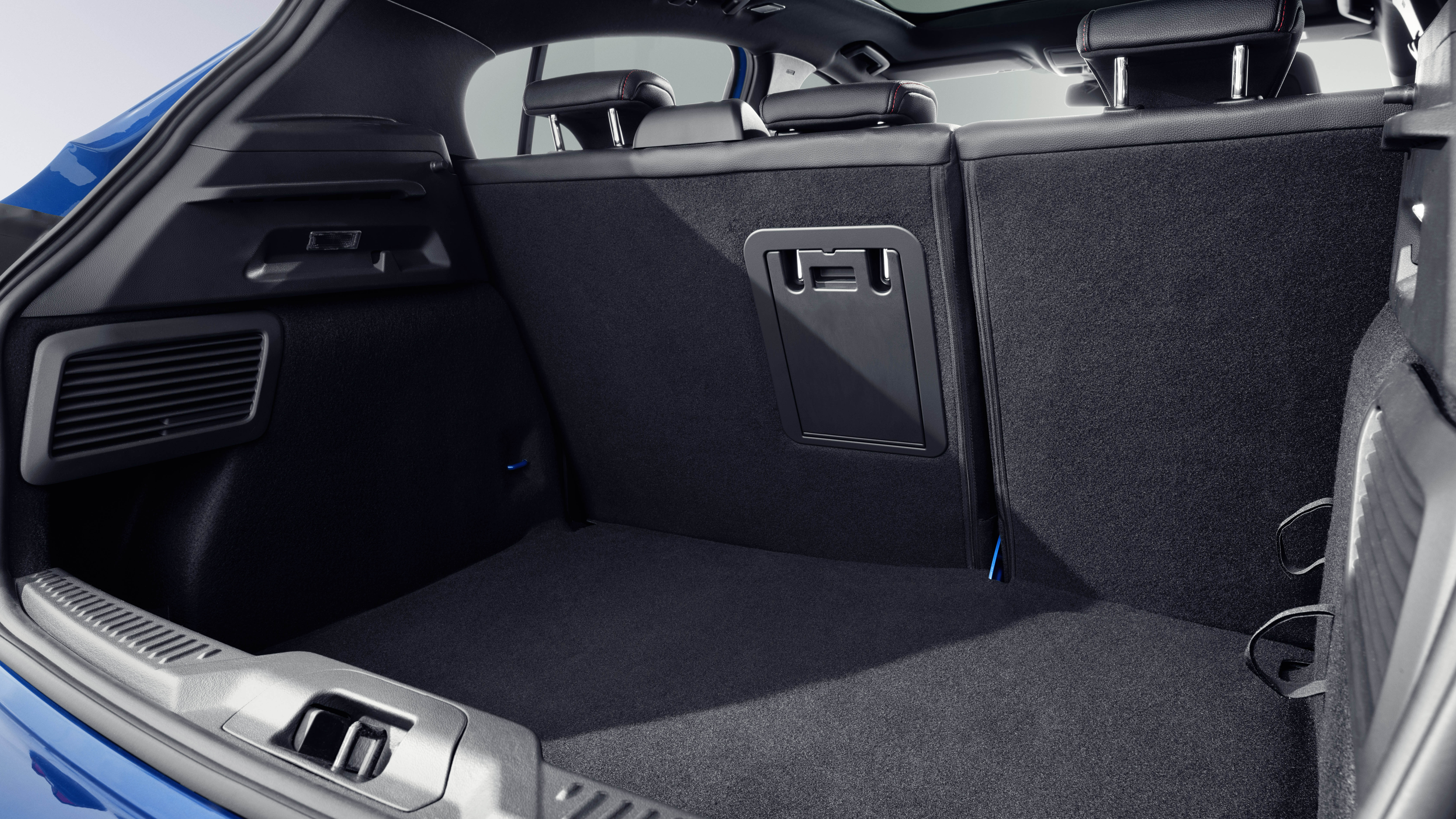 It's the all-new Ford Focus! | Top Gear