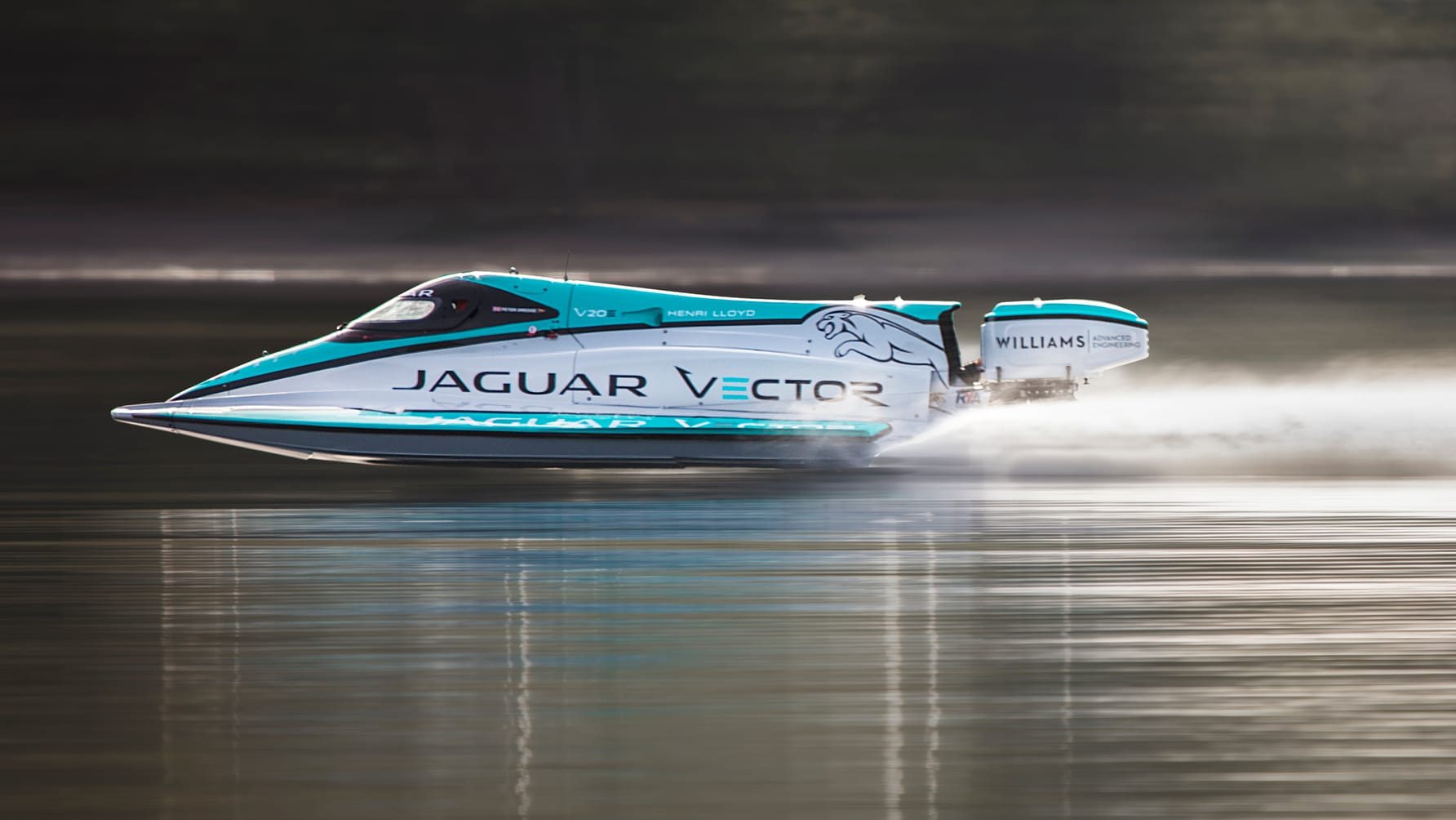 Jaguar has set an electric water speed record | Top Gear