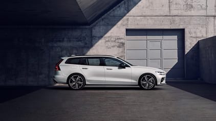 The V60 R-Design is a slightly sportier Volvo | Top Gear