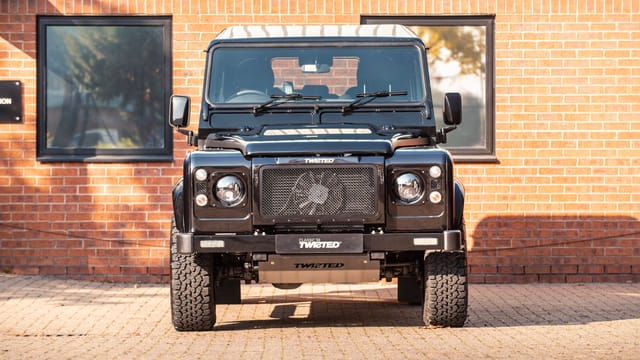You can still buy a brand new Land Rover Defender* | Top Gear