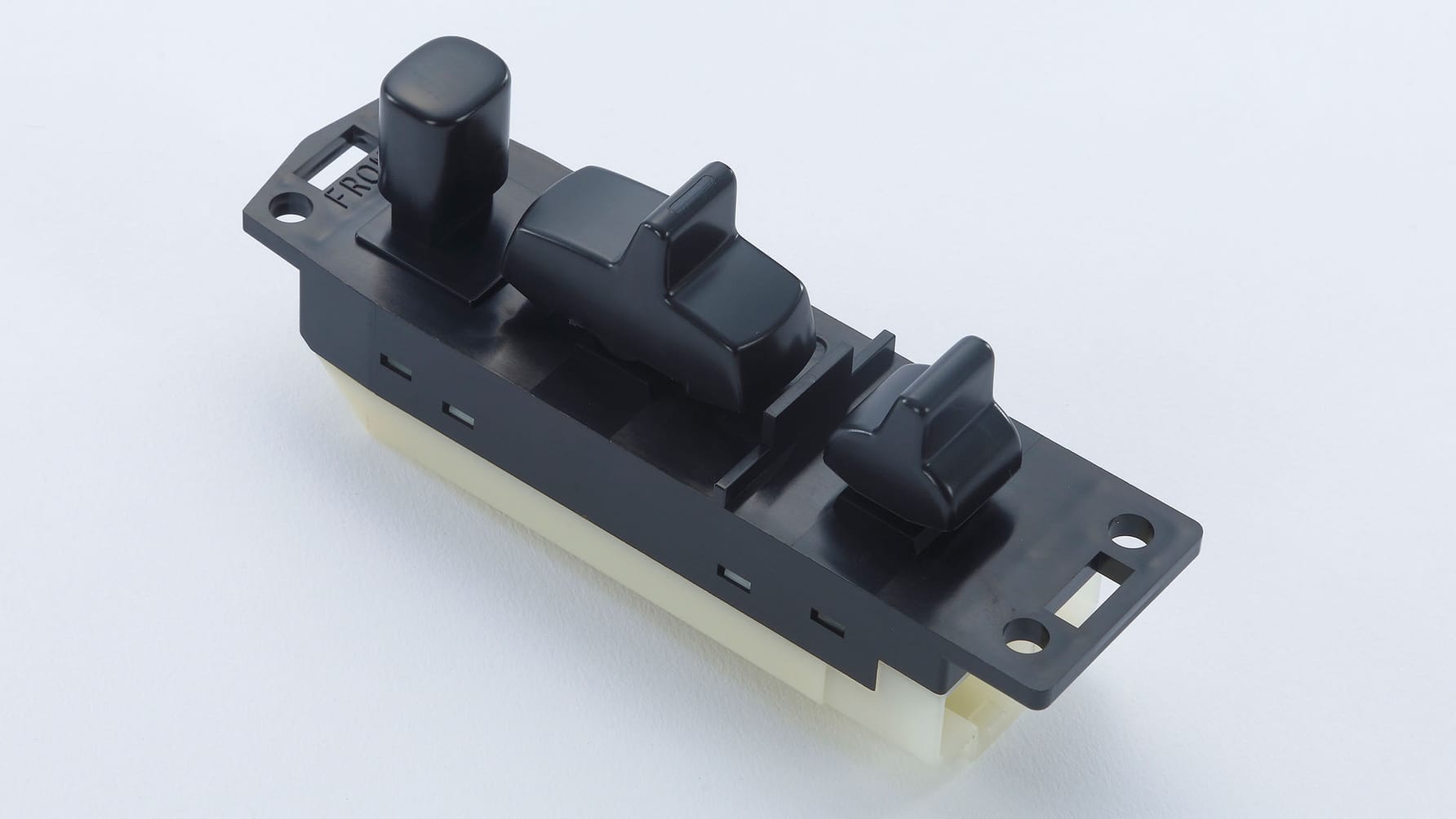 Nissan will build spare parts for the R33 and R34 Skyline GT-R | Top Gear