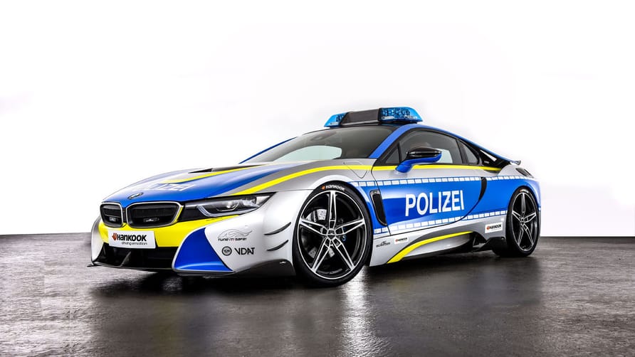 Yep, this is a BMW i8 police car | Top Gear