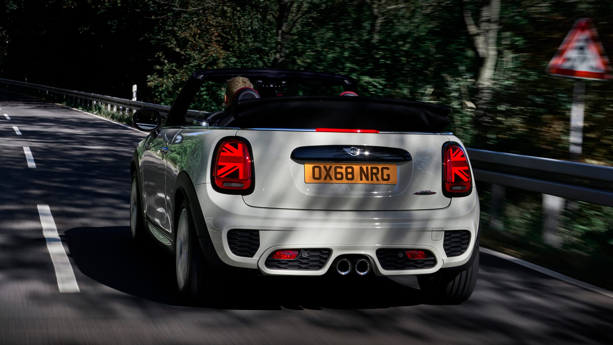 The Mini JCW is back | Top Gear